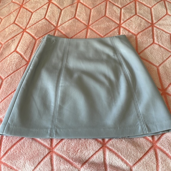 Aritzia | Skirts | Aritzia Babaton Modern Mini Skirt In Size | Poshmark